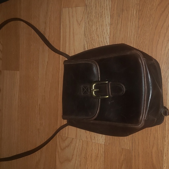villager | Bags | Euc Vintage Villager By Liz Claiborne Leather ...